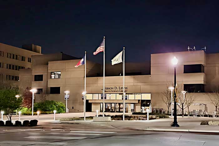 University of North Texas Health Science Center Library Courtyard ...